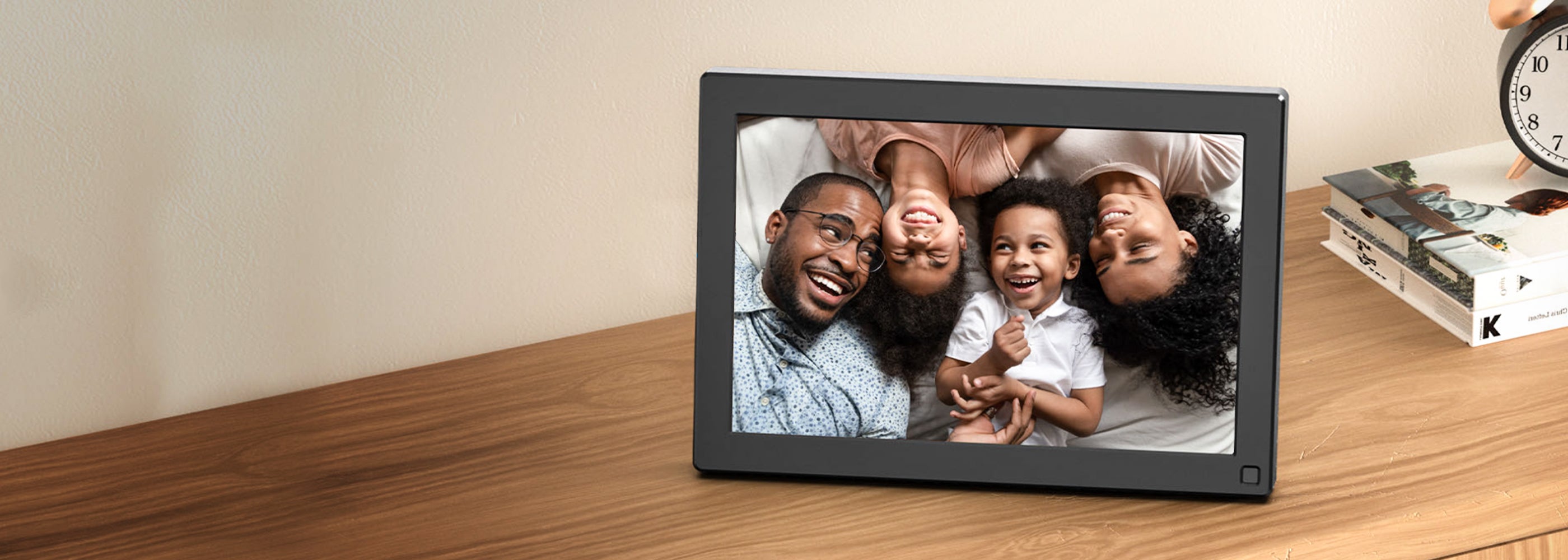 Elevate Memories with Digital Photo Frames 丨 BSIMB Frame – BSIMBFRAMES